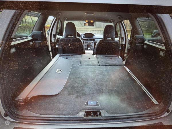 Pelēks Volvo V70 2013 Kauņa, ar dzinēja tilpumu 1.60 L un nobraukumu 265 tūkst. km par 5200 €, foto 7 vietnē AUTOMOTO.COM.LV