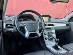 Grey Volvo V70 2013 in Kaunas, with an engine capacity of 2.00 L and mileage of 291 thousand km for 6990 €, photo 14 on AUTOMOTO.COM.LV