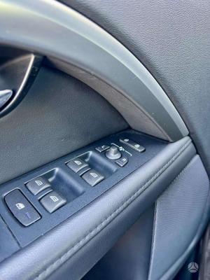 Grey Volvo V70 2013 in Kaunas, with an engine capacity of 2.00 L and mileage of 291 thousand km for 6990 €, photo 21 on AUTOMOTO.COM.LV