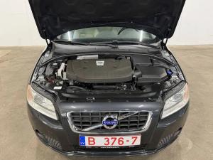 Grey Volvo V70 2013 in Jurmala, with an engine capacity of 2.00 L and mileage of 387 thousand km for 6950 €, photo 6 on AUTOMOTO.COM.LV