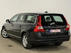 Grey Volvo V70 2013 in Jurmala, with an engine capacity of 2.00 L and mileage of 387 thousand km for 6950 €, photo 13 on AUTOMOTO.COM.LV