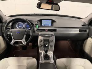 Grey Volvo V70 2013 in Jurmala, with an engine capacity of 2.00 L and mileage of 387 thousand km for 6950 €, photo 28 on AUTOMOTO.COM.LV