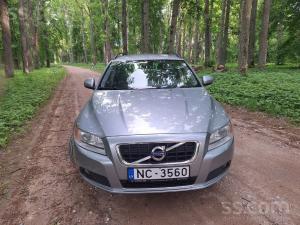 Серый Вольво В70 2013 в Рига, объемом двигателя 2.00 л и пробегом 354 тыс. км за 5650 €, фото 14 на AUTOMOTO.COM.LV