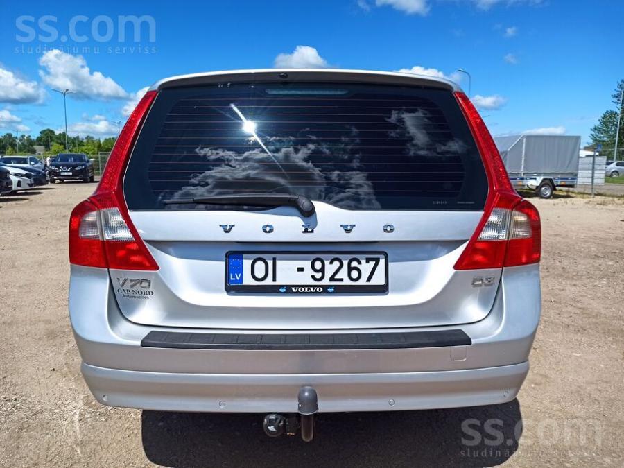 Pelēks Volvo V70 2013 Daugavpils, ar dzinēja tilpumu 2.00 L un nobraukumu 0 tūkst. km par 7350 €, foto 7 vietnē AUTOMOTO.COM.LV