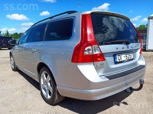 Pelēks Volvo V70 2013 Daugavpils, ar dzinēja tilpumu 2.00 L un nobraukumu 0 tūkst. km par 7350 €, foto 9 vietnē AUTOMOTO.COM.LV