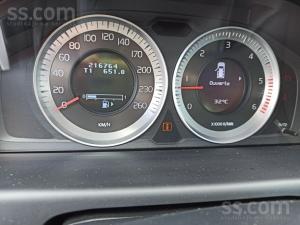 Pelēks Volvo V70 2013 Daugavpils, ar dzinēja tilpumu 2.00 L un nobraukumu 0 tūkst. km par 7350 €, foto 26 vietnē AUTOMOTO.COM.LV