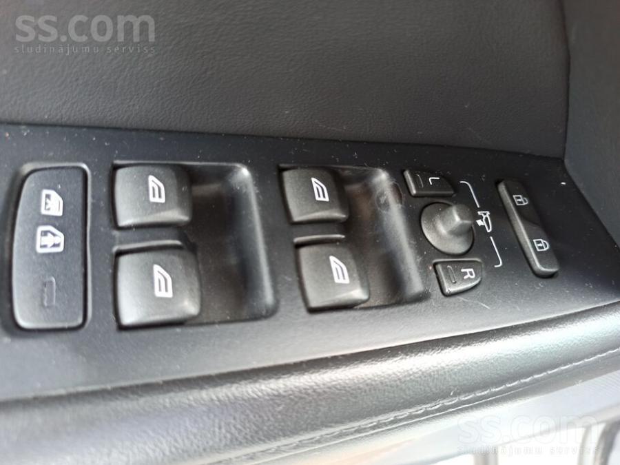 Pelēks Volvo V70 2013 Daugavpils, ar dzinēja tilpumu 2.00 L un nobraukumu 0 tūkst. km par 7350 €, foto 27 vietnē AUTOMOTO.COM.LV