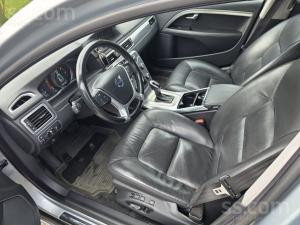 Pelēks Volvo V70 2013 Rīga, ar dzinēja tilpumu 2.40 L un nobraukumu 295 tūkst. km par 7500 €, foto 7 vietnē AUTOMOTO.COM.LV