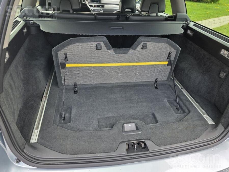 Pelēks Volvo V70 2013 Rīga, ar dzinēja tilpumu 2.40 L un nobraukumu 295 tūkst. km par 7500 €, foto 15 vietnē AUTOMOTO.COM.LV