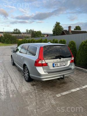 Pelēks Volvo V70 2013 Ludza, ar dzinēja tilpumu 2.00 L un nobraukumu 271 tūkst. km par 6150 €, foto 5 vietnē AUTOMOTO.COM.LV