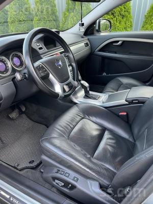 Pelēks Volvo V70 2013 Ludza, ar dzinēja tilpumu 2.00 L un nobraukumu 271 tūkst. km par 6150 €, foto 8 vietnē AUTOMOTO.COM.LV