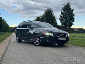 Серый Вольво В70 2013 в Рига, объемом двигателя 2.00 л и пробегом 357 тыс. км за 5850 €, фото  на AUTOMOTO.COM.LV