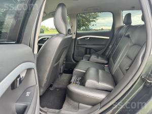 Grey Volvo V70 2013 in Riga, with an engine capacity of 2.00 L and mileage of 357 thousand km for 5850 €, photo 12 on AUTOMOTO.COM.LV