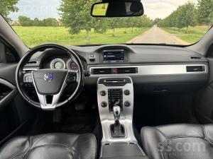 Grey Volvo V70 2013 in Riga, with an engine capacity of 2.00 L and mileage of 357 thousand km for 5850 €, photo 15 on AUTOMOTO.COM.LV