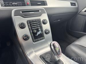 Grey Volvo V70 2013 in Riga, with an engine capacity of 2.00 L and mileage of 357 thousand km for 5850 €, photo 16 on AUTOMOTO.COM.LV