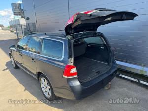 Pelēks Volvo V70 2013 Tallina, ar dzinēja tilpumu 2.00 L un nobraukumu 382 tūkst. km par 3995 €, foto 8 vietnē AUTOMOTO.COM.LV