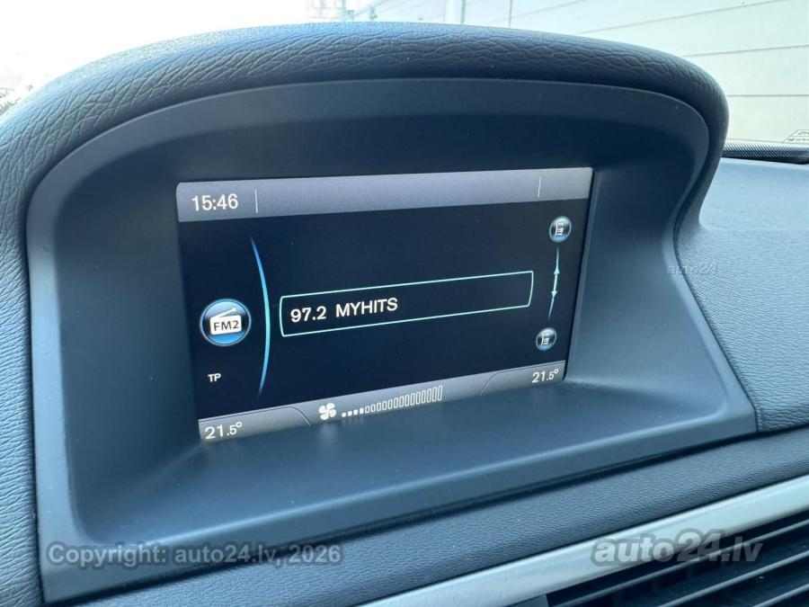 Pelēks Volvo V70 2013 Tallina, ar dzinēja tilpumu 2.00 L un nobraukumu 382 tūkst. km par 3995 €, foto 21 vietnē AUTOMOTO.COM.LV