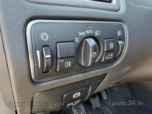 Pelēks Volvo V70 2013 Tallina, ar dzinēja tilpumu 2.00 L un nobraukumu 382 tūkst. km par 3995 €, foto 27 vietnē AUTOMOTO.COM.LV