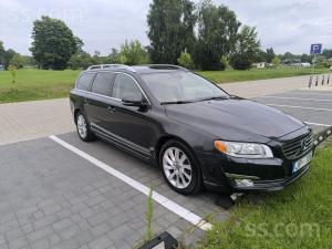 Pelēks Volvo V70 2013 Rīga, ar dzinēja tilpumu 1.60 L un nobraukumu 296 tūkst. km par 6000 €, foto  vietnē AUTOMOTO.COM.LV