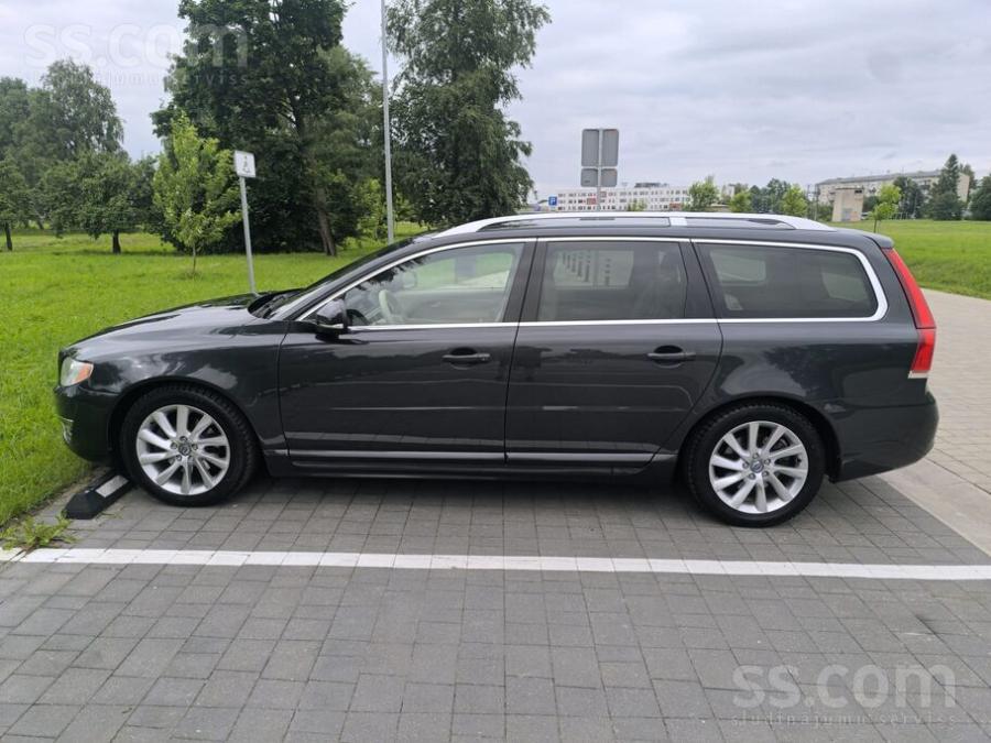 Серый Вольво В70 2013 в Рига, объемом двигателя 1.60 л и пробегом 296 тыс. км за 6000 €, фото 7 на AUTOMOTO.COM.LV
