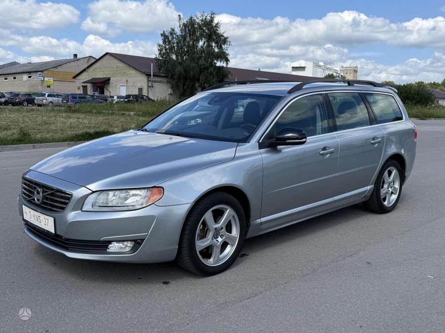 Pelēks Volvo V70 2013 Tauragė, ar dzinēja tilpumu 1.98 L un nobraukumu 287 tūkst. km par 5750 €, foto 3 vietnē AUTOMOTO.COM.LV