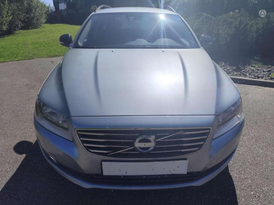 Grey Volvo V70 2013 in Kaunas, with an engine capacity of 1.98 L and mileage of 287 thousand km for 6250 €, photo 3 on AUTOMOTO.COM.LV