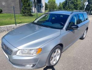 Grey Volvo V70 2013 in Kaunas, with an engine capacity of 1.98 L and mileage of 287 thousand km for 6250 €, photo 4 on AUTOMOTO.COM.LV