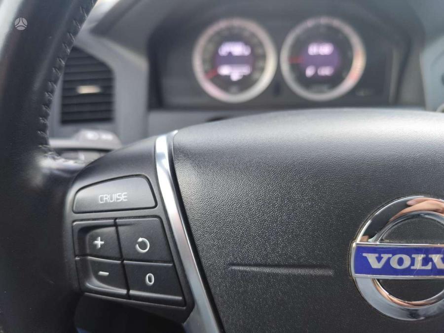 Grey Volvo V70 2013 in Kaunas, with an engine capacity of 1.98 L and mileage of 287 thousand km for 6250 €, photo 14 on AUTOMOTO.COM.LV