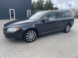 Grey Volvo V70 2013 in Kaunas, with an engine capacity of 1.98 L and mileage of 268 thousand km for 5850 €, photo 4 on AUTOMOTO.COM.LV