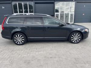 Grey Volvo V70 2013 in Kaunas, with an engine capacity of 1.98 L and mileage of 268 thousand km for 5850 €, photo 9 on AUTOMOTO.COM.LV