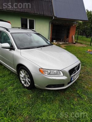 Grey Volvo V70 2013 in Riga, with an engine capacity of 2.00 L and mileage of 277 thousand km for 6800 €, photo  on AUTOMOTO.COM.LV