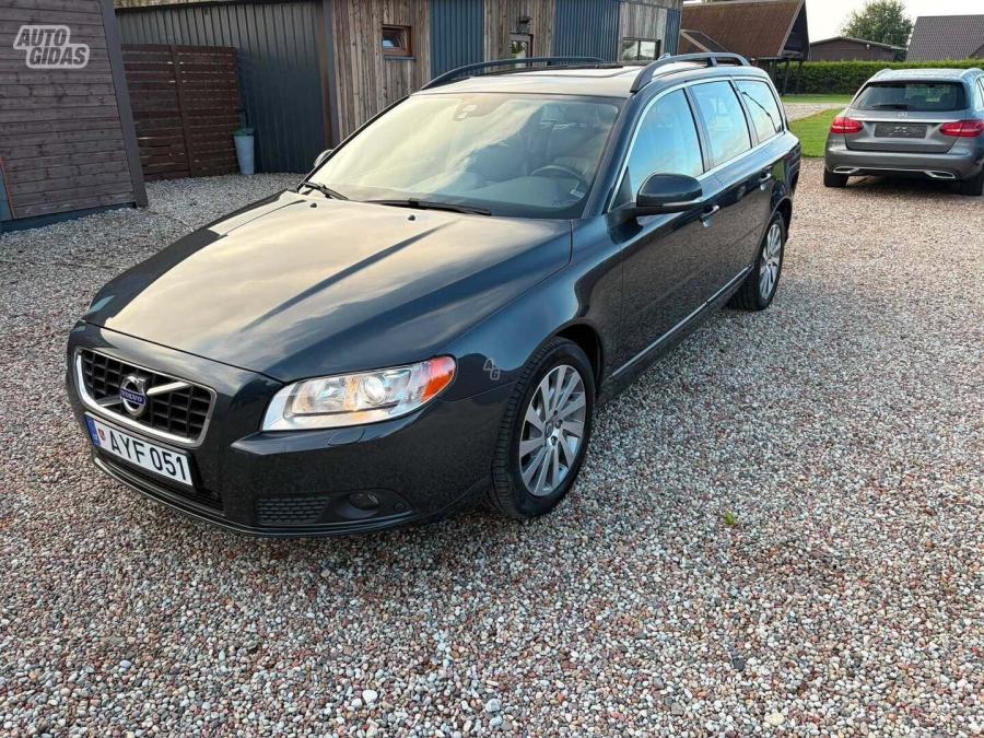 Pelēks Volvo V70 2013 Klaipėda, ar dzinēja tilpumu 2.00 L un nobraukumu 265 tūkst. km par 5700 €, foto 4 vietnē AUTOMOTO.COM.LV