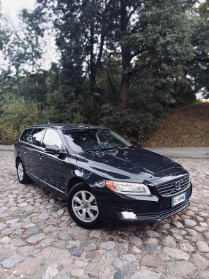 Pelēks Volvo V70 2013 Utena, ar dzinēja tilpumu 1.98 L un nobraukumu 419 tūkst. km par 5950 €, foto 1 vietnē AUTOMOTO.COM.LV