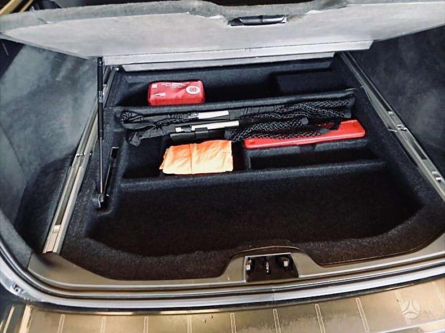 Pelēks Volvo V70 2013 Utena, ar dzinēja tilpumu 1.98 L un nobraukumu 419 tūkst. km par 5950 €, foto 42 vietnē AUTOMOTO.COM.LV