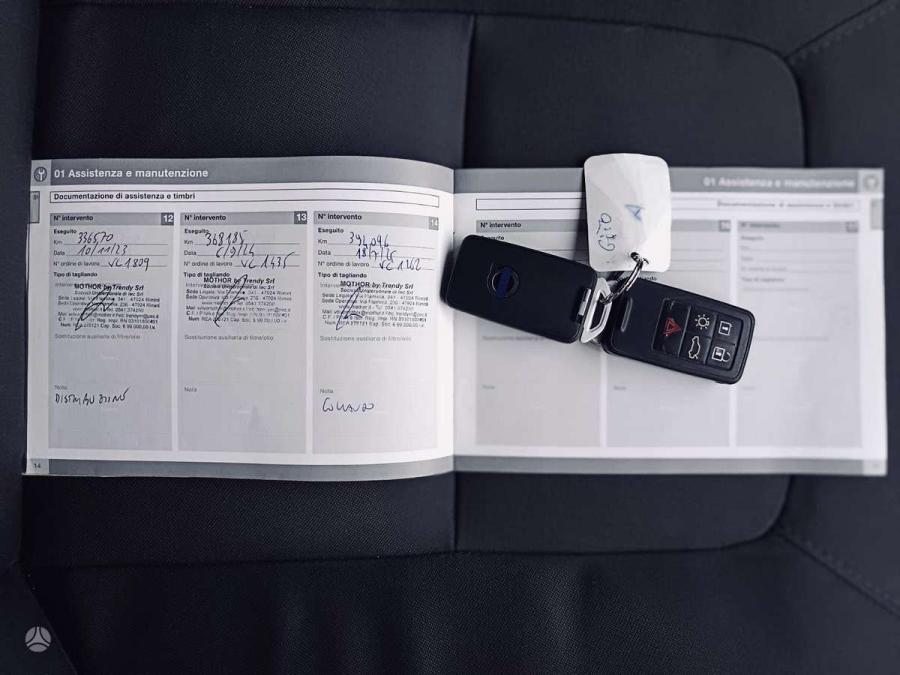 Pelēks Volvo V70 2013 Utena, ar dzinēja tilpumu 1.98 L un nobraukumu 419 tūkst. km par 5950 €, foto 53 vietnē AUTOMOTO.COM.LV