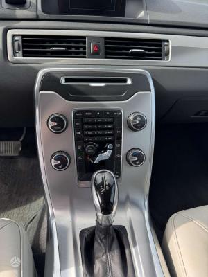 Grey Volvo V70 2013 in Vilnius, with an engine capacity of 1.56 L and mileage of 297 thousand km for 6200 €, photo 7 on AUTOMOTO.COM.LV