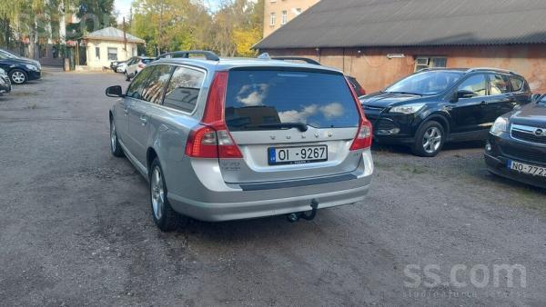 Pelēks Volvo V70 2013 Daugavpils, ar dzinēja tilpumu 2.00 L un nobraukumu 0 tūkst. km par 7150 €, foto 11 vietnē AUTOMOTO.COM.LV