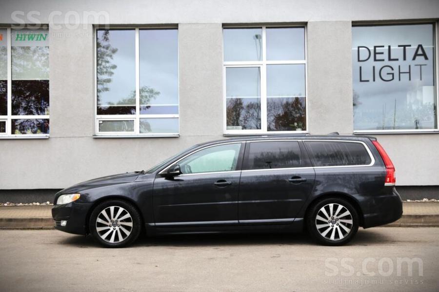 Grey Volvo V70 2014 in Riga, with an engine capacity of 1.60 L and mileage of 0 thousand km for 3800 €, photo 2 on AUTOMOTO.COM.LV