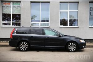 Grey Volvo V70 2014 in Riga, with an engine capacity of 1.60 L and mileage of 0 thousand km for 3800 €, photo 3 on AUTOMOTO.COM.LV