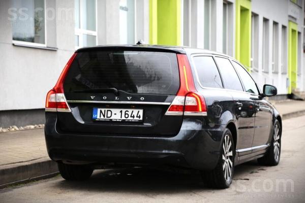 Grey Volvo V70 2014 in Riga, with an engine capacity of 1.60 L and mileage of 0 thousand km for 3800 €, photo 6 on AUTOMOTO.COM.LV