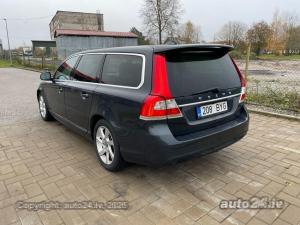 Pelēks Volvo V70 2014 Tallina, ar dzinēja tilpumu 1.60 L un nobraukumu 412 tūkst. km par 5499 €, foto  vietnē AUTOMOTO.COM.LV