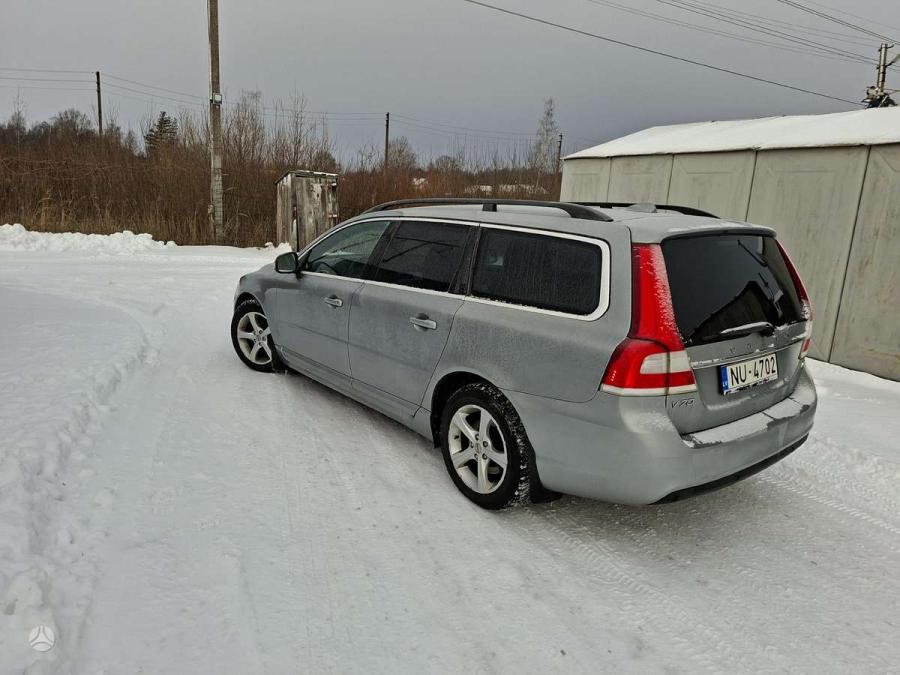 Серый Вольво В70 2014 в Шяуляй, объемом двигателя 1.98 л и пробегом 281 тыс. км за 5500 €, фото 4 на AUTOMOTO.COM.LV