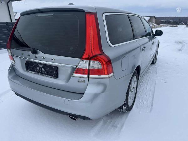 Grey Volvo V70 2014 in Alytus, with an engine capacity of 1.98 L and mileage of 249 thousand km for 5850 €, photo 6 on AUTOMOTO.COM.LV