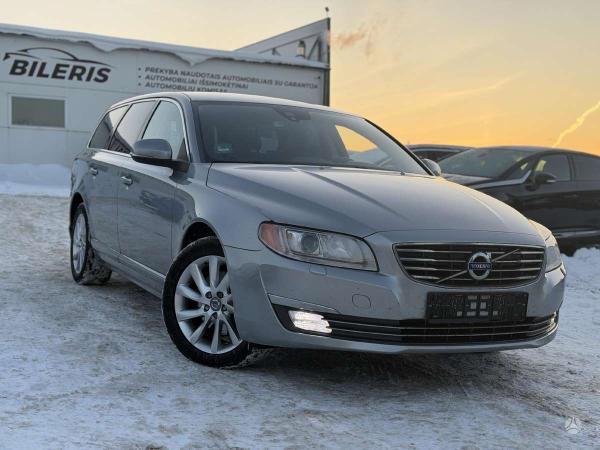 Grey Volvo V70 2014 in Utena, with an engine capacity of 1.98 L and mileage of 289 thousand km for 5990 €, photo 1 on AUTOMOTO.COM.LV