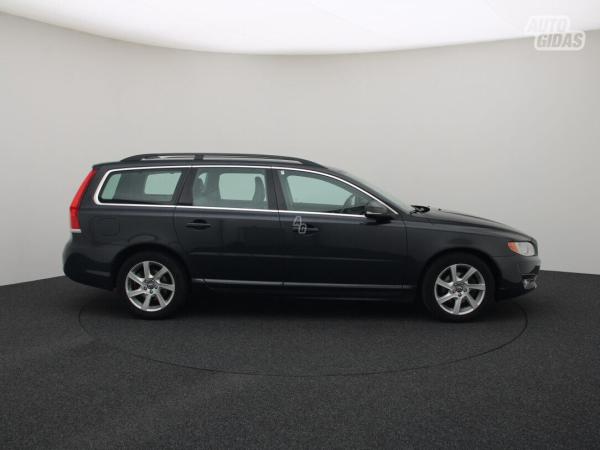 Pelēks Volvo V70 2014 Viļņa, ar dzinēja tilpumu 1.60 L un nobraukumu 229 tūkst. km par 9299 €, foto 9 vietnē AUTOMOTO.COM.LV