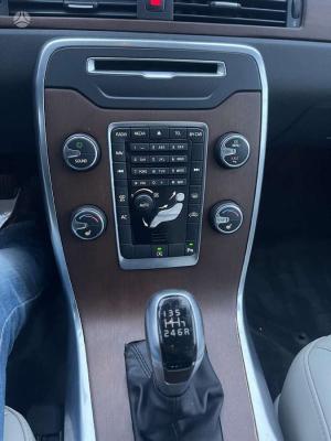 Grey Volvo V70 2014 in Kaunas, with an engine capacity of 1.97 L and mileage of 259 thousand km for 5650 €, photo 22 on AUTOMOTO.COM.LV