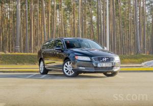 Pelēks Volvo V70 2014 Rīga, ar dzinēja tilpumu 2.00 L un nobraukumu 180 tūkst. km par 6390 €, foto 3 vietnē AUTOMOTO.COM.LV