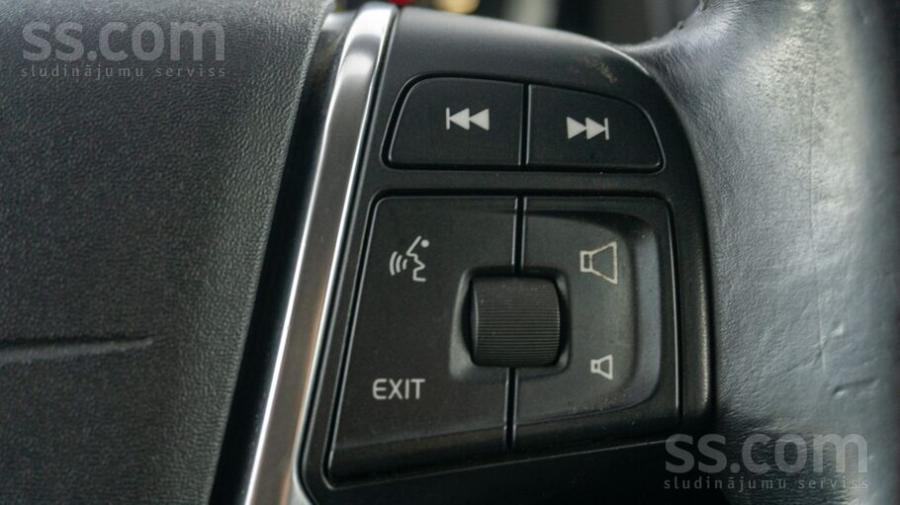 Pelēks Volvo V70 2014 Rīga, ar dzinēja tilpumu 2.00 L un nobraukumu 180 tūkst. km par 6390 €, foto 19 vietnē AUTOMOTO.COM.LV