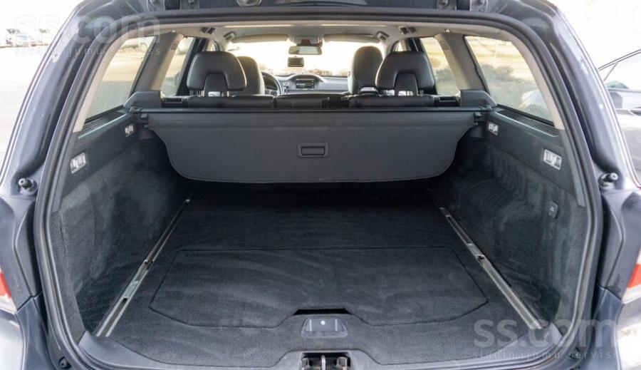 Pelēks Volvo V70 2014 Rīga, ar dzinēja tilpumu 2.00 L un nobraukumu 180 tūkst. km par 6390 €, foto 27 vietnē AUTOMOTO.COM.LV