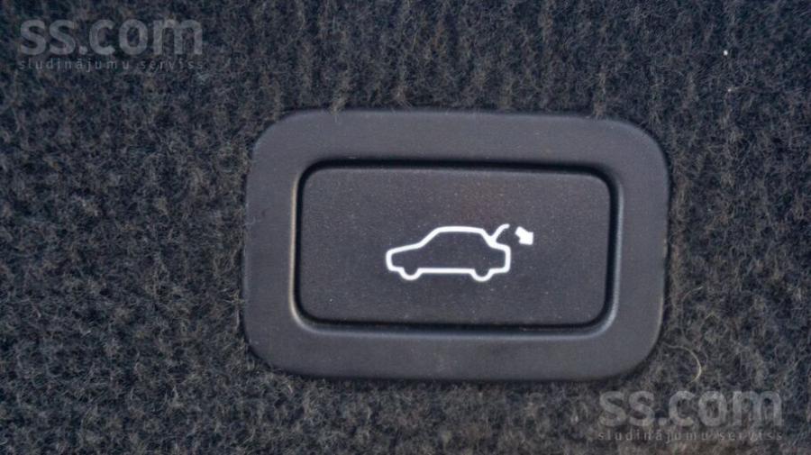 Pelēks Volvo V70 2014 Rīga, ar dzinēja tilpumu 2.00 L un nobraukumu 180 tūkst. km par 6390 €, foto 28 vietnē AUTOMOTO.COM.LV